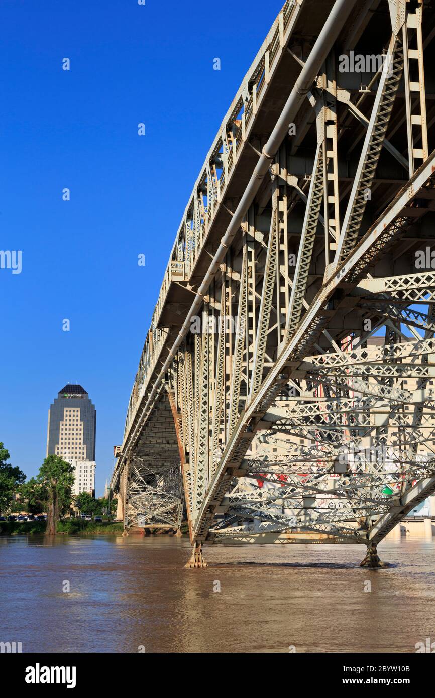 Texas street bridge shreveport louisiana hi-res stock photography and ...