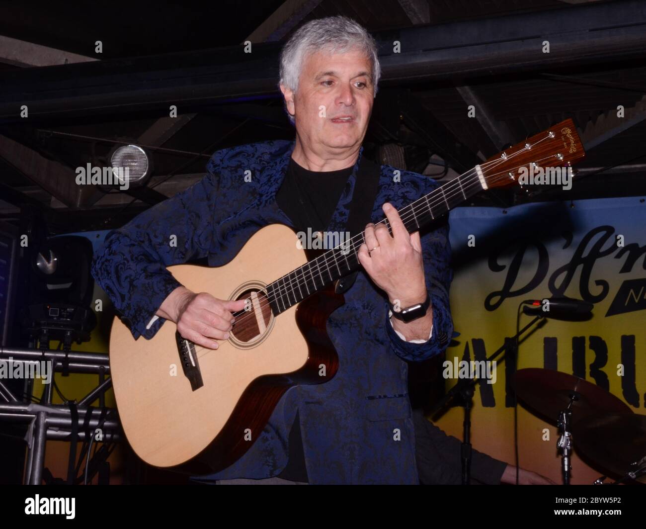 Laurence juber hi-res stock photography and images - Alamy