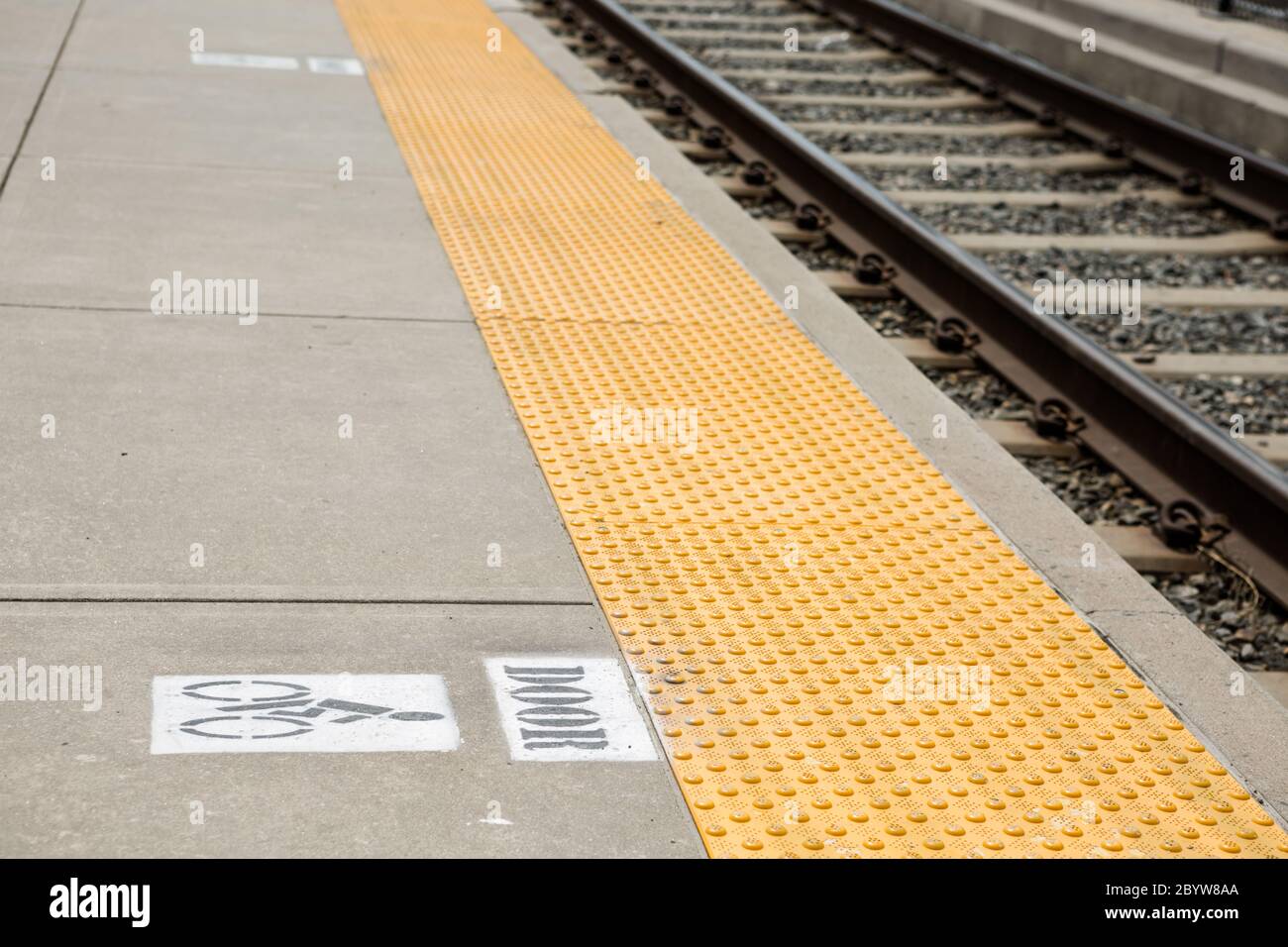 Lightrail hi-res stock photography and images - Alamy