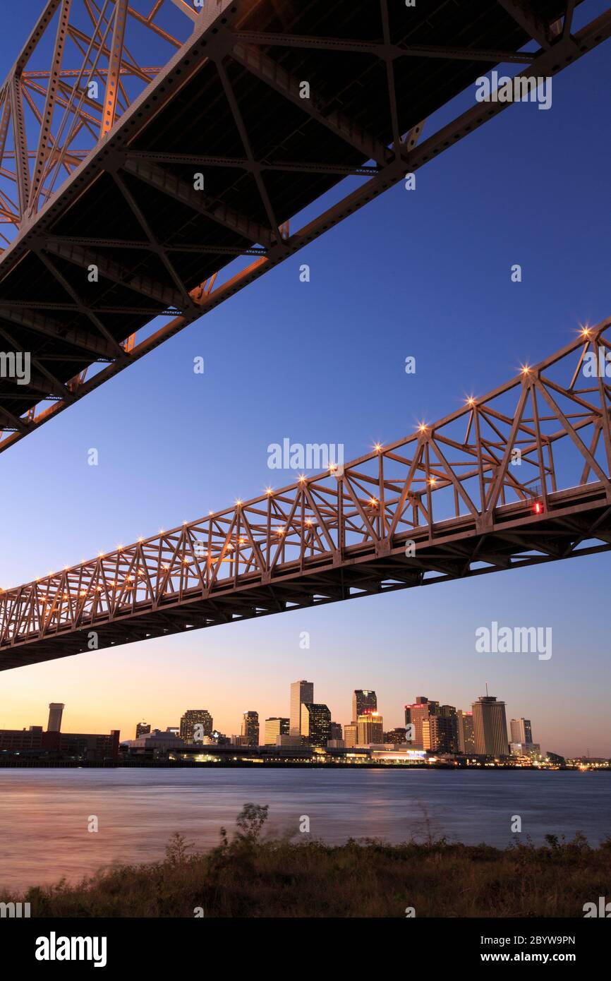 Crescent City Connection Bridge, New Orleans, Louisiana, USA Stock ...