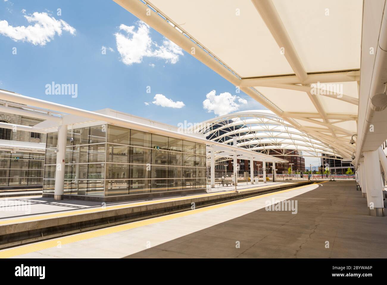 Temporary train platform hi-res stock photography and images - Alamy