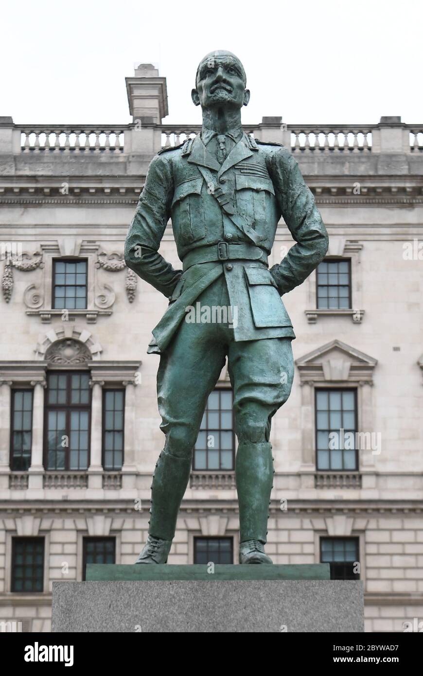 A statue of Jan Smuts in Parliament Square, London Stock Photo - Alamy