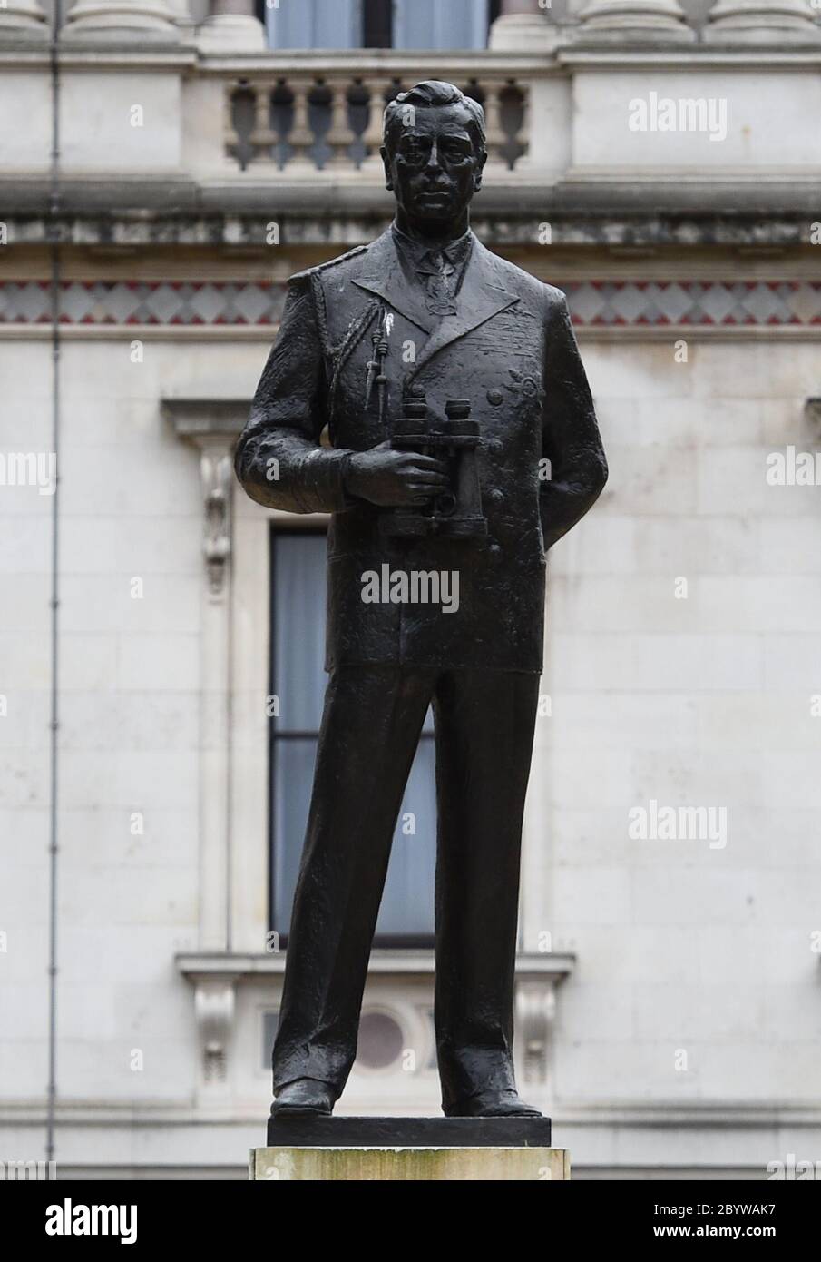 Statue of the earl mountbatten hi-res stock photography and images - Alamy
