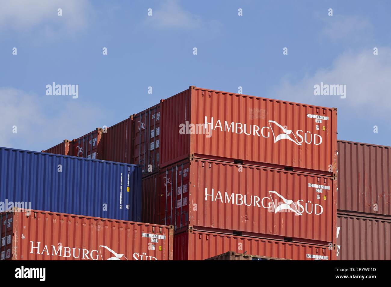 Standardcontainer High Resolution Stock Photography and Images - Alamy