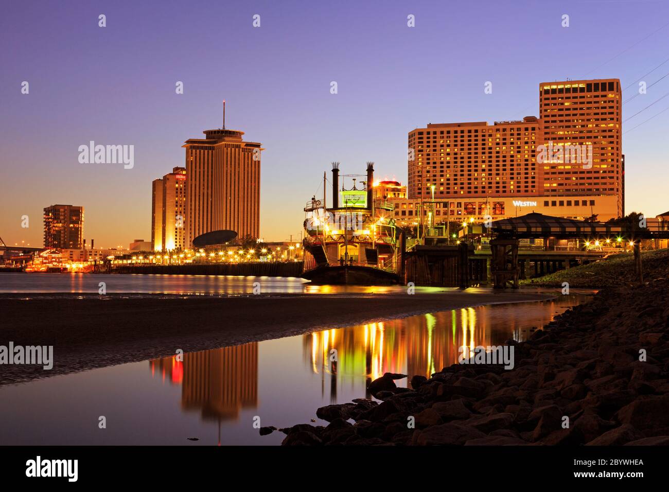 Mississippi River & New Orleans skyline, Louisiana, USA Stock Photo - Alamy