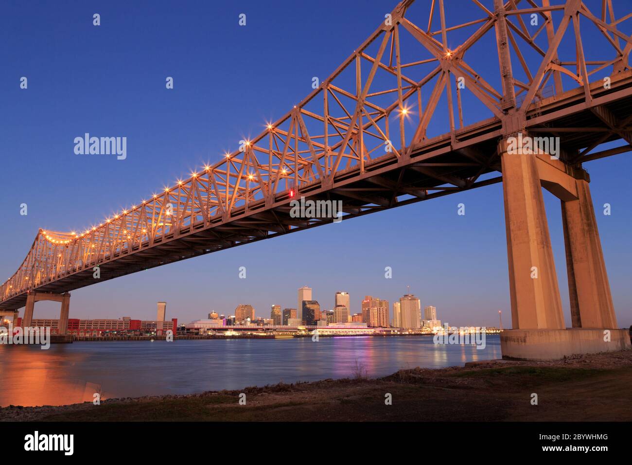 Crescent City Connection Bridge, New Orleans, Louisiana, USA Stock ...