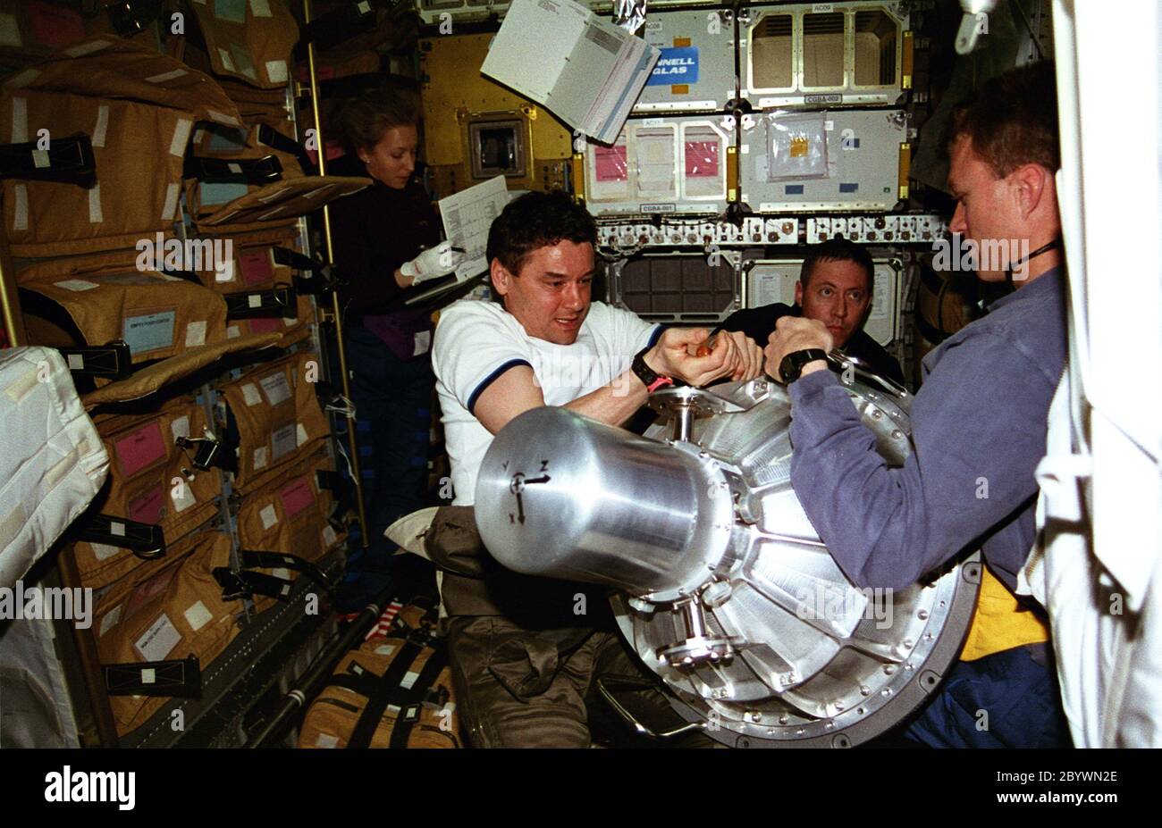 Mir docking module hi-res stock photography and images - Alamy