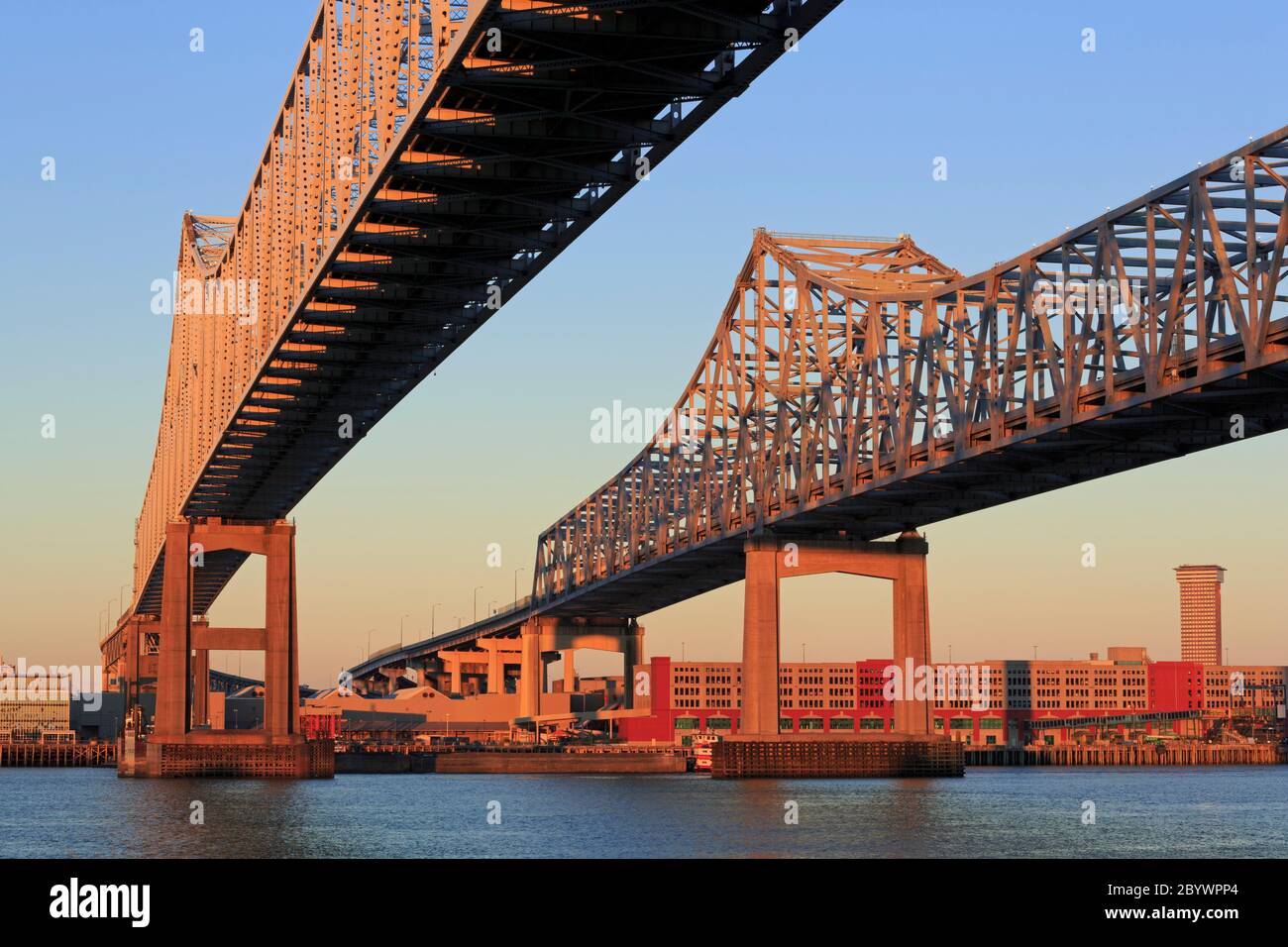 Crescent City Connection Bridge, New Orleans, Louisiana, USA Stock ...