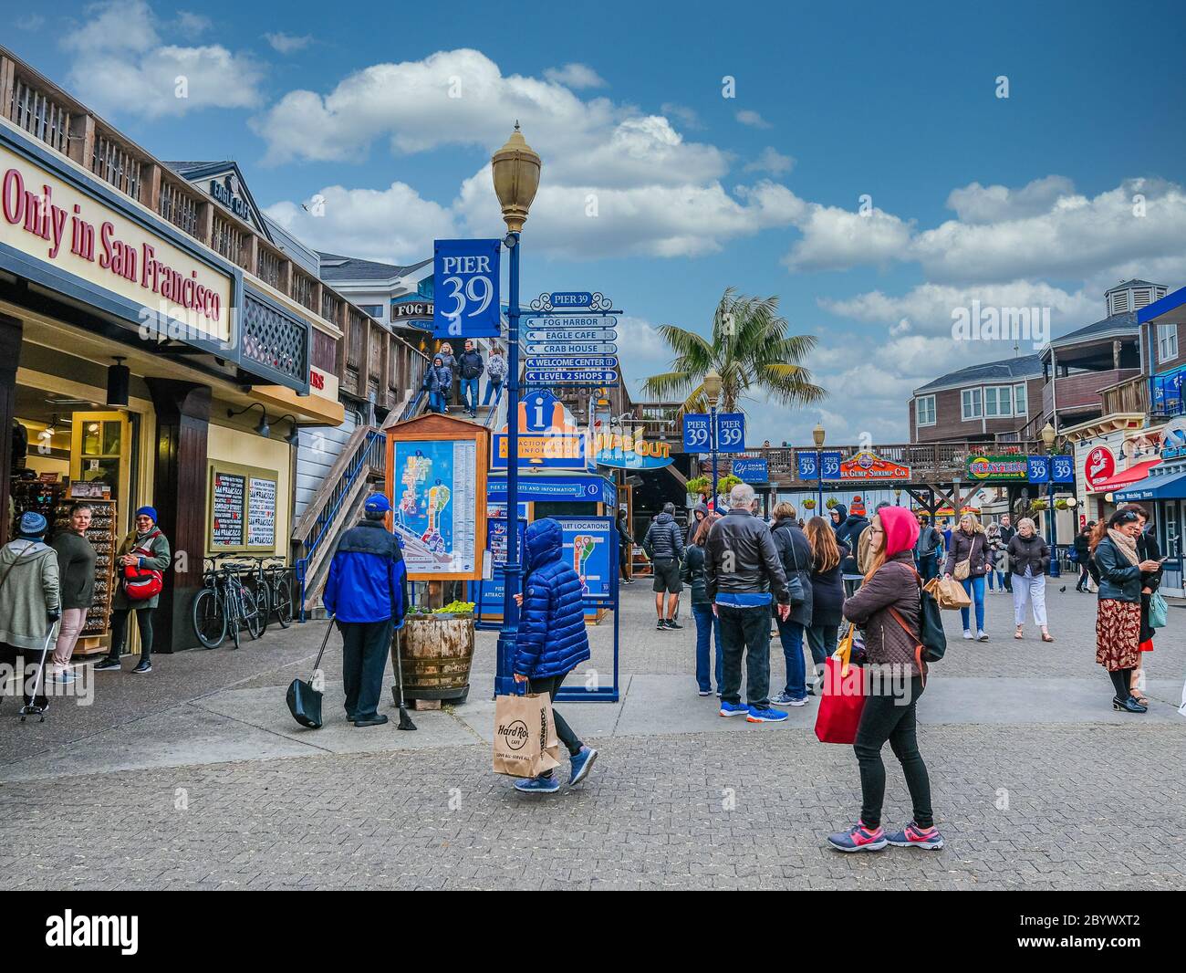 Pier 39 San Francisco Restaurants High Resolution Stock Photography and ...