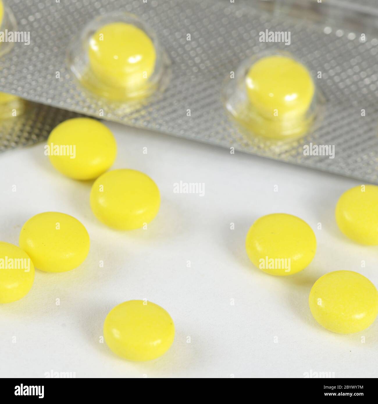 Medical tablets hi-res stock photography and images - Alamy