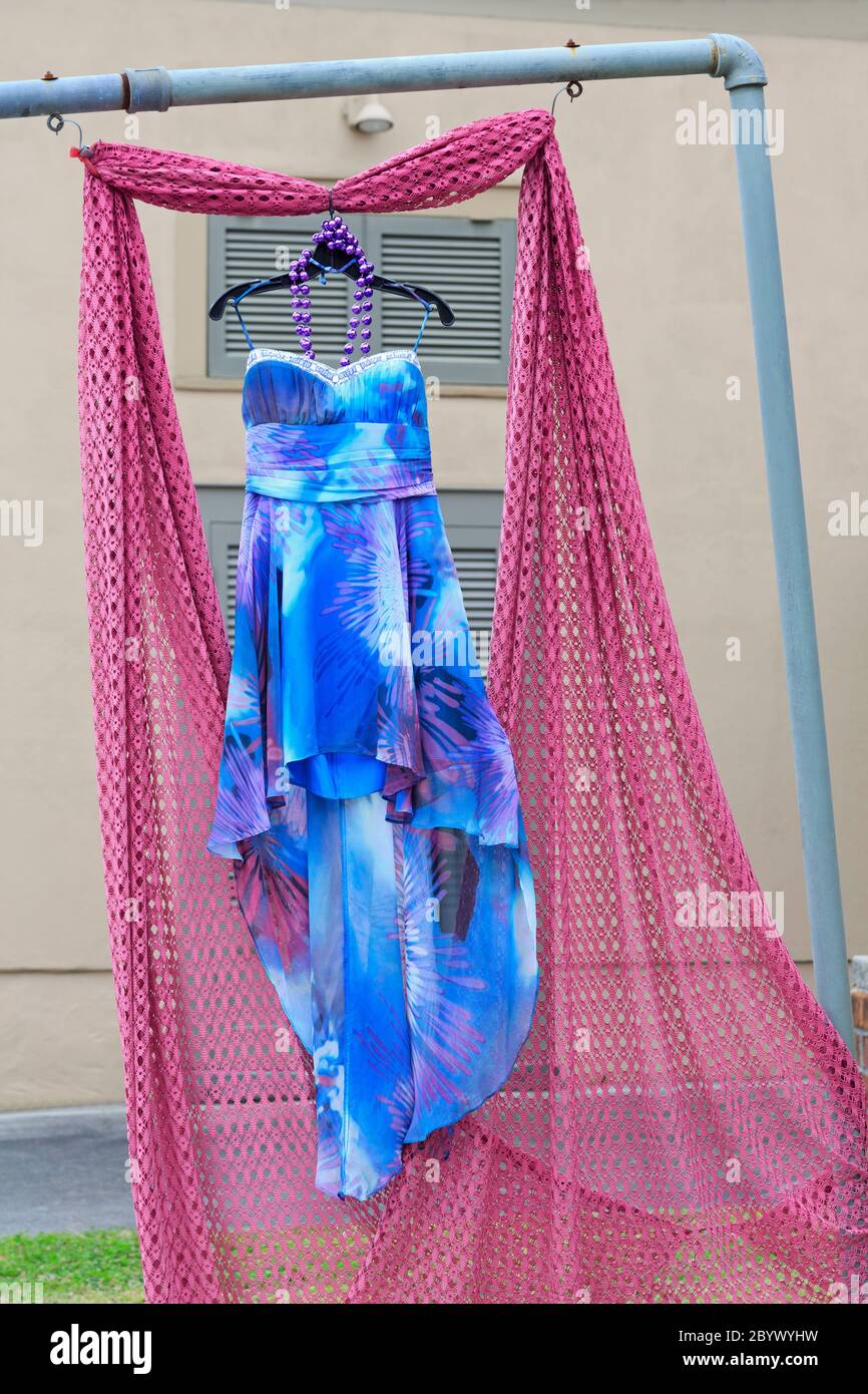 New orleans magazine street shopping hi-res stock photography and ...