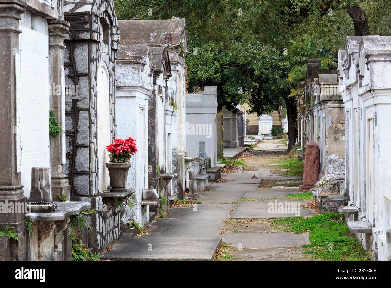 Lafayette no 1 cemetery hi-res stock photography and images - Alamy