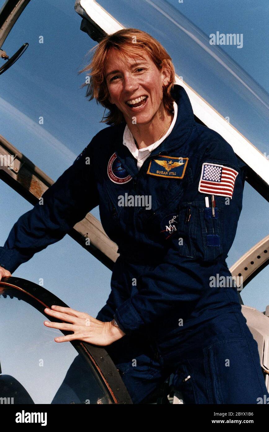 Sts 83 astronaut hi-res stock photography and images - Alamy