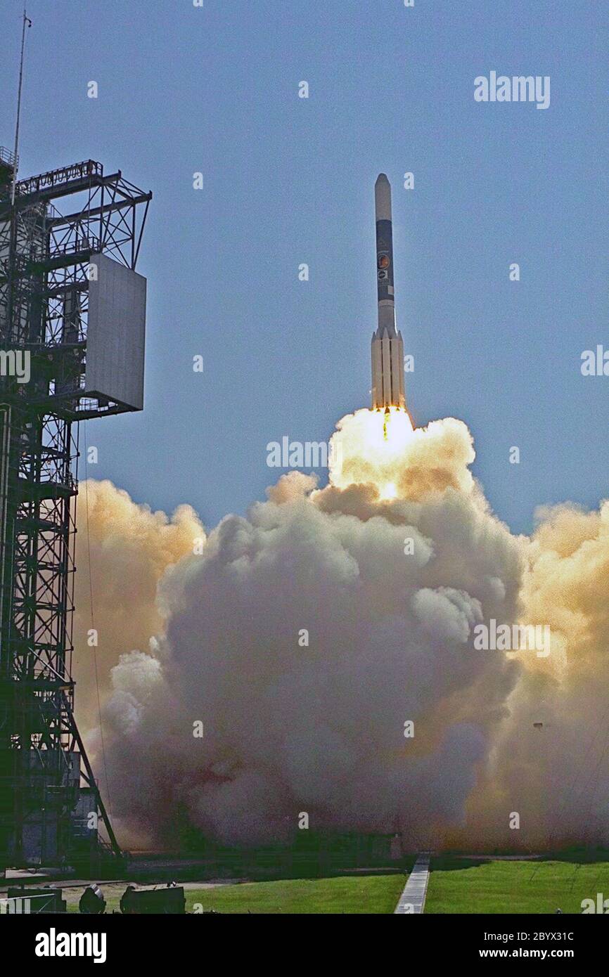 Air force one 1997 hi-res stock photography and images - Alamy