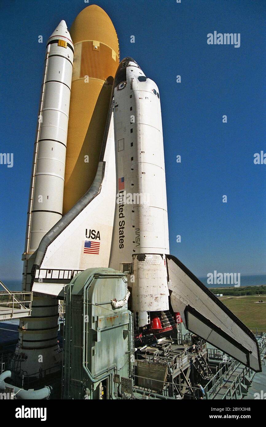 Sts 89 hi-res stock photography and images - Alamy