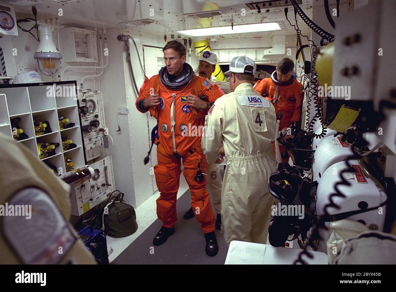 Sts 69 Launch High Resolution Stock Photography and Images - Alamy