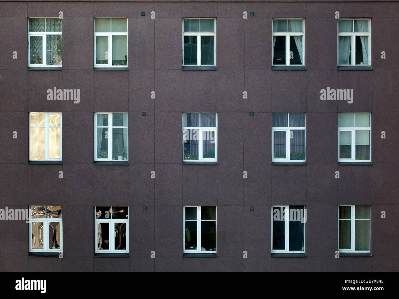 Exterior house block hi-res stock photography and images - Alamy