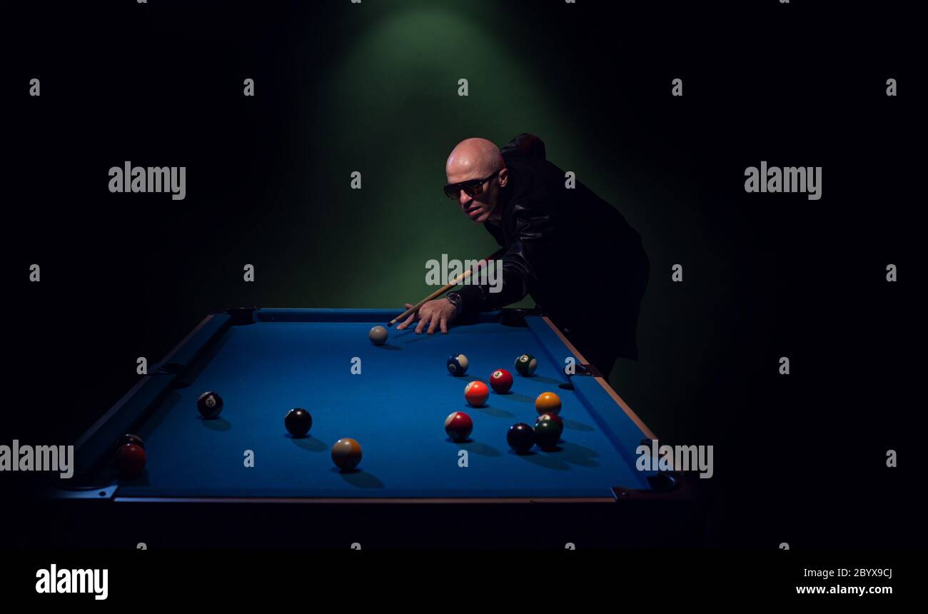 Shooting pool ball hi-res stock photography and images - Alamy