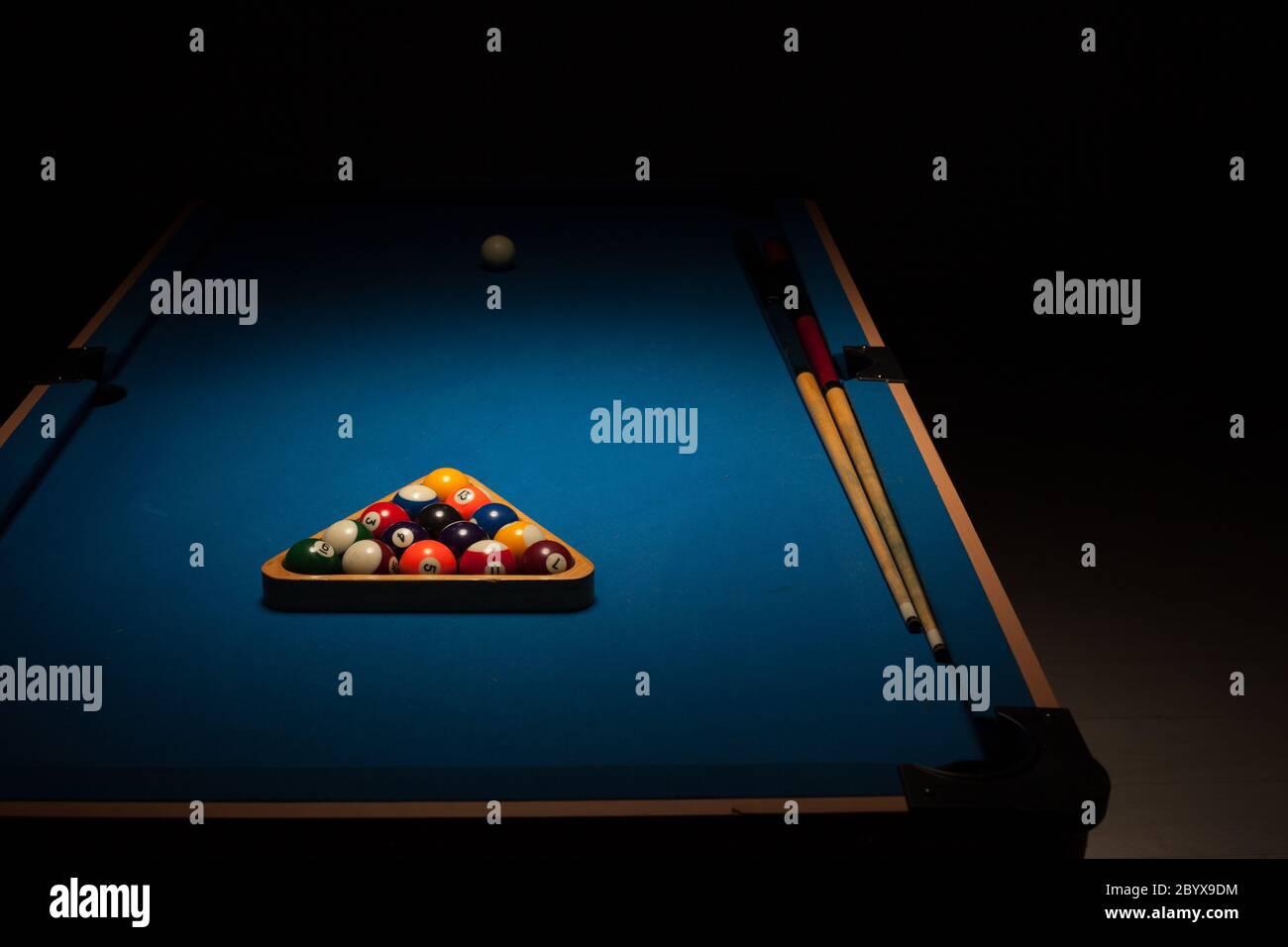 Blue table game hi-res stock photography and images - Alamy