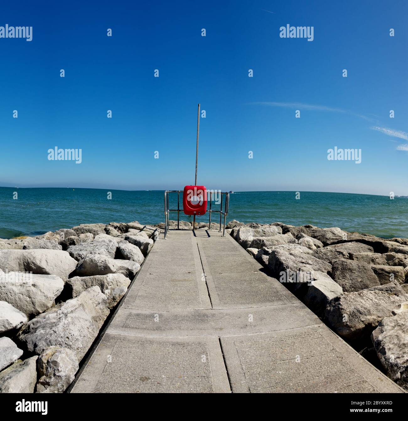 Stone pier hi-res stock photography and images - Alamy