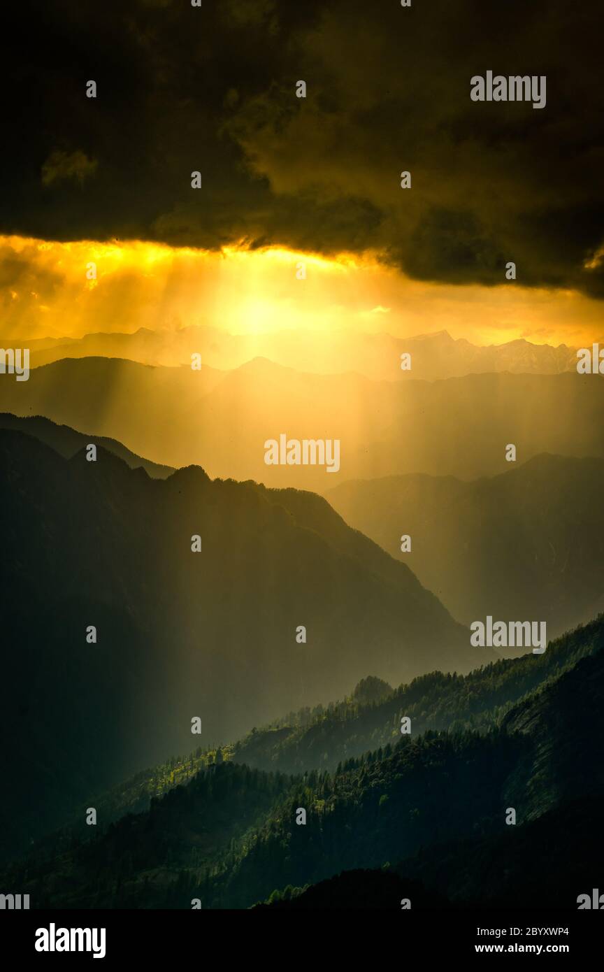 sunset on Sar pass trek on Parvati valley, Kasol, Himachal Pradesh ...