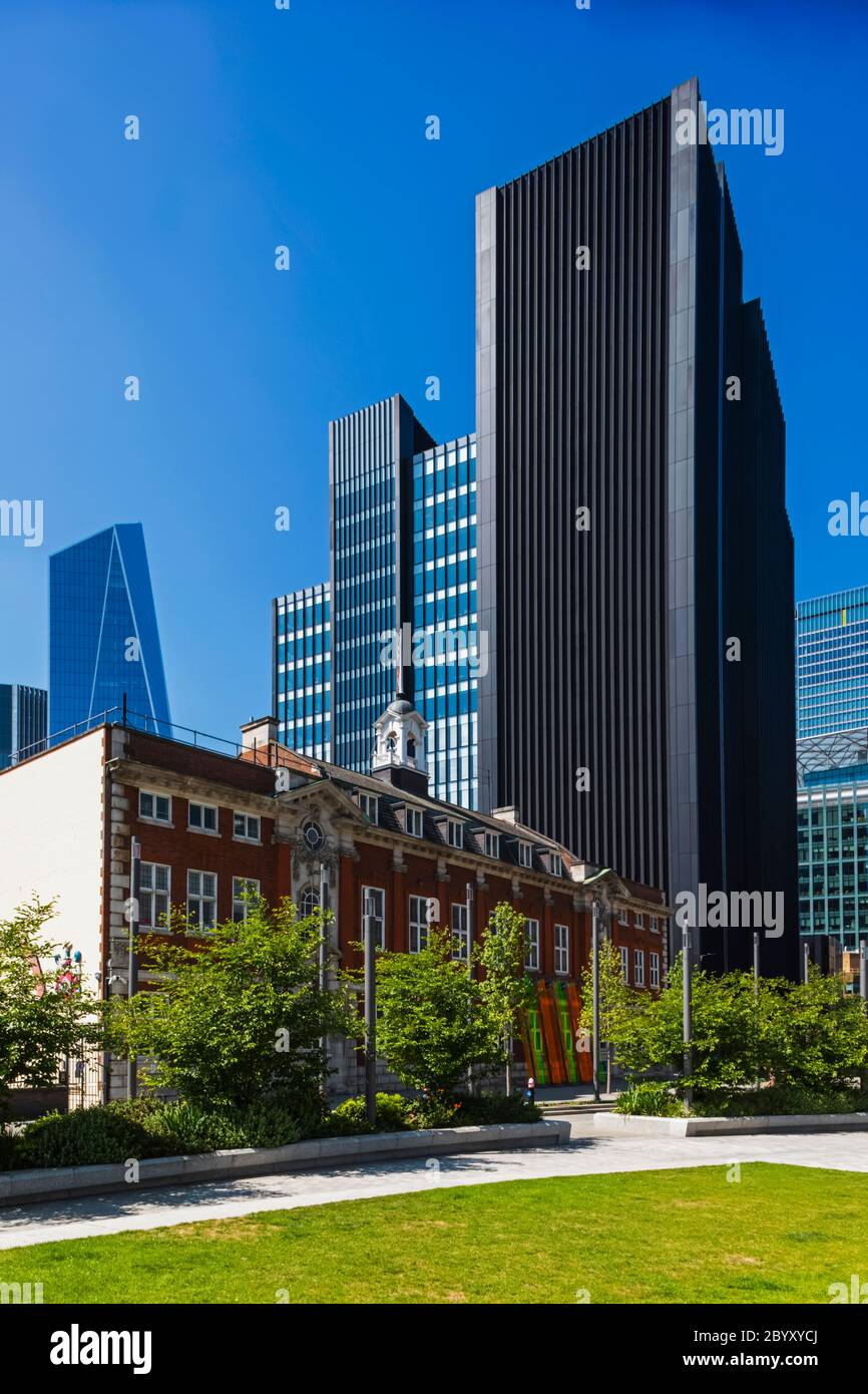 England, London, City of London, Aldgate Square Stock Photo - Alamy