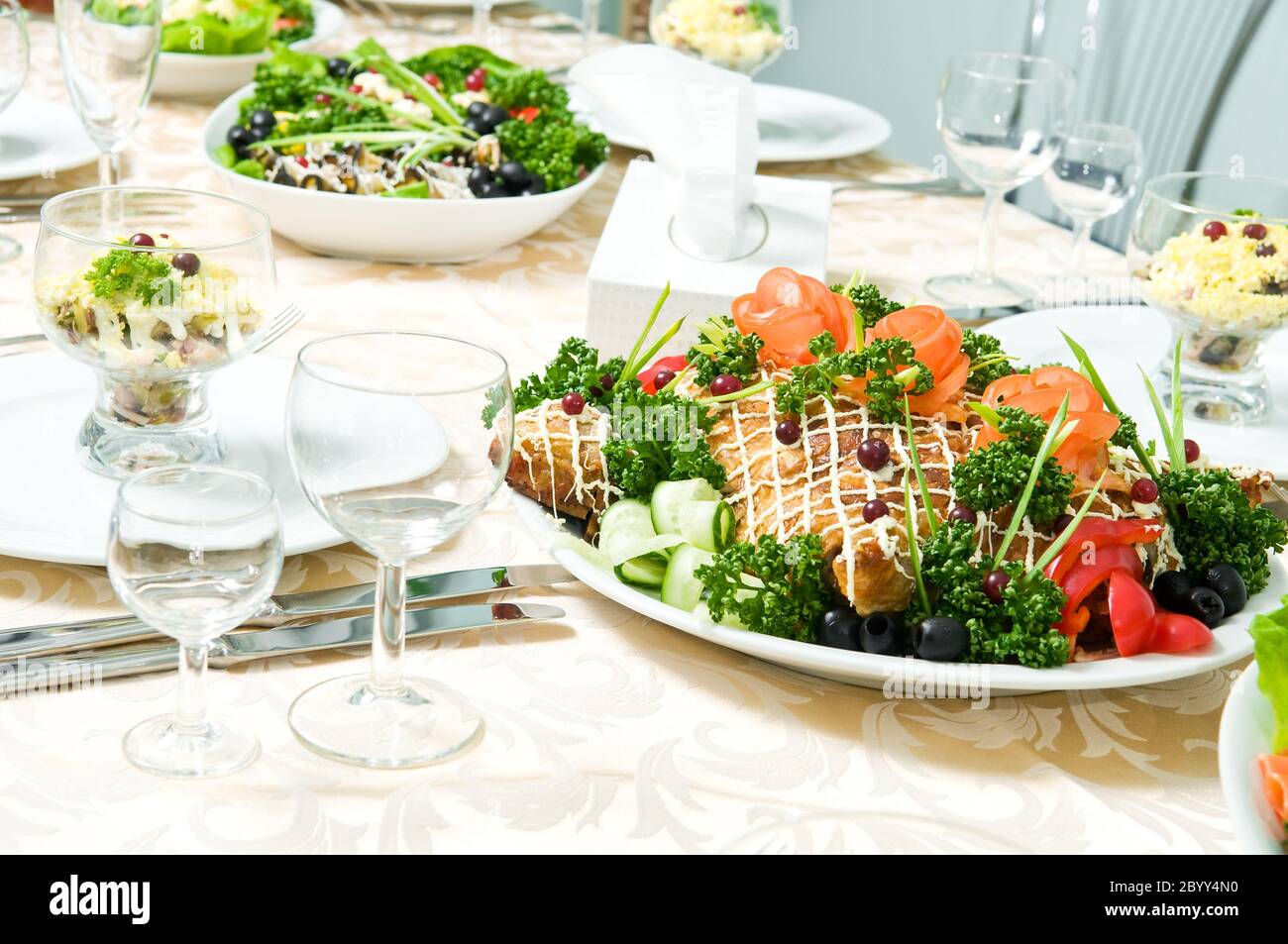 catering table set decoration Stock Photo - Alamy