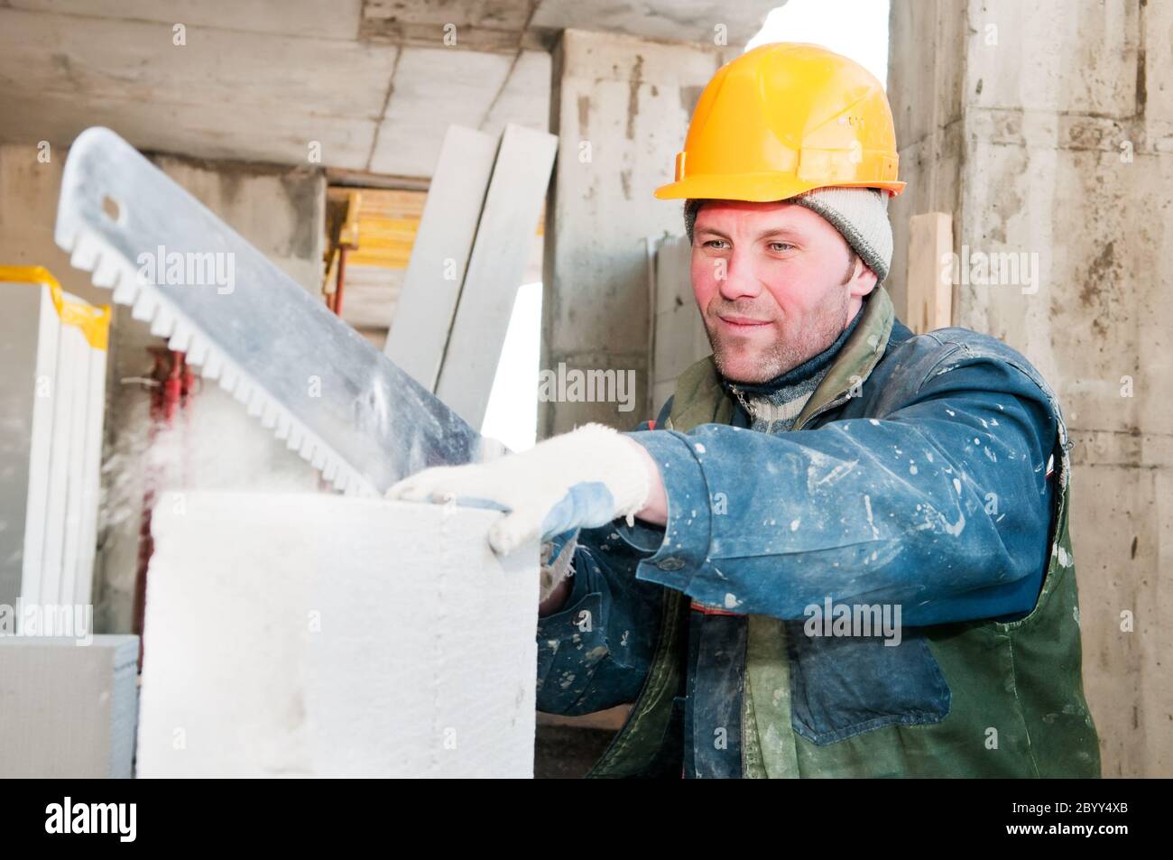 construction mason worker bricklayer Stock Photo - Alamy