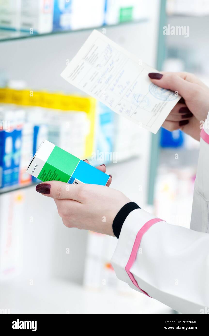 Prescription and chemist hi-res stock photography and images - Alamy