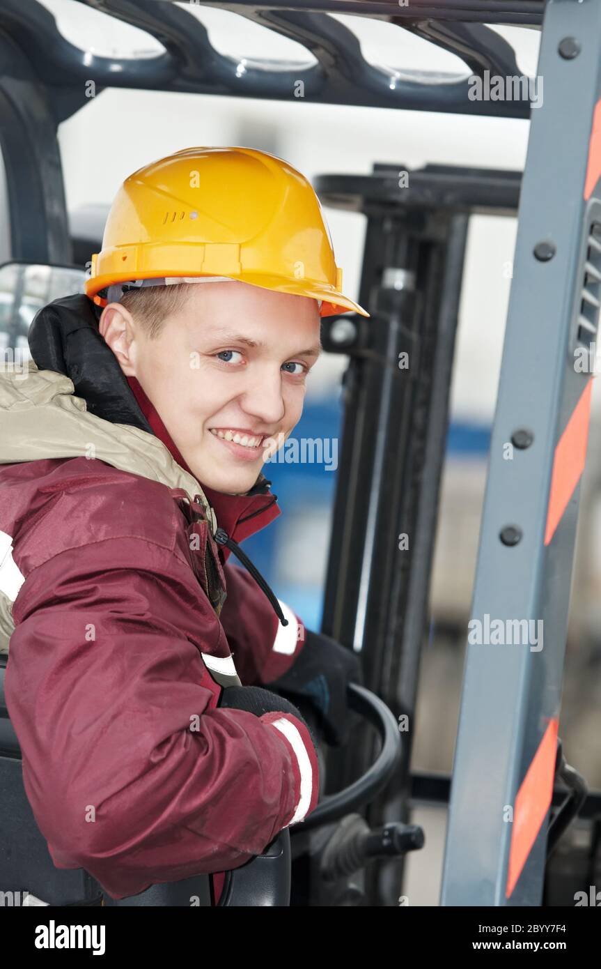 Vehicle warehouse hi-res stock photography and images - Alamy