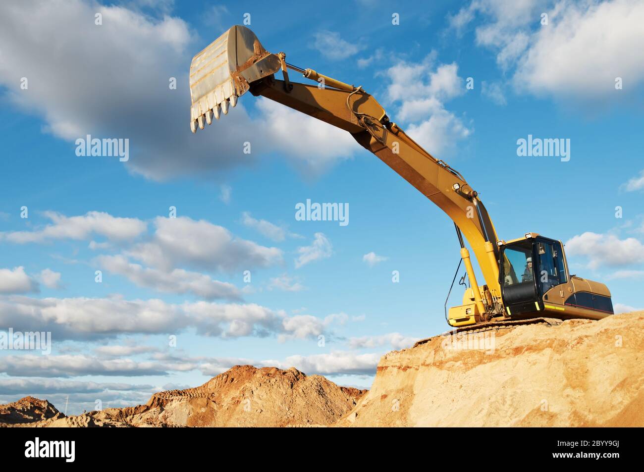 Track type loader hi-res stock photography and images - Alamy