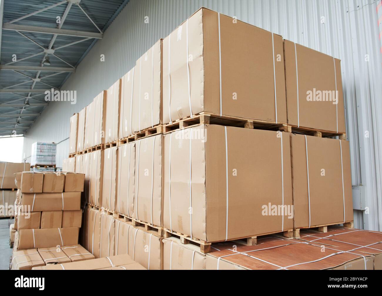 Cardboard rack hi-res stock photography and images - Alamy