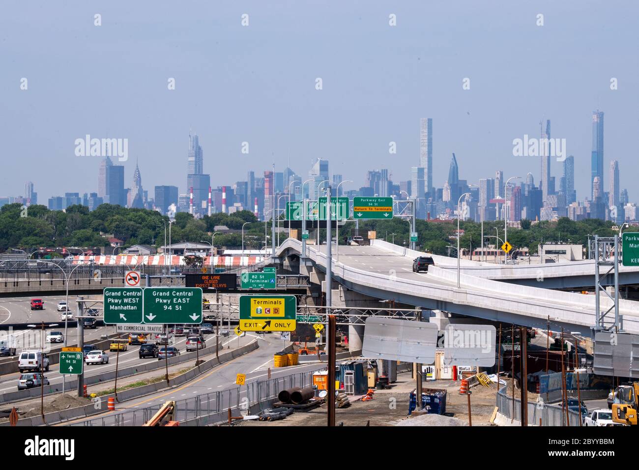 Laguardia airport construction hi-res stock photography and images - Alamy