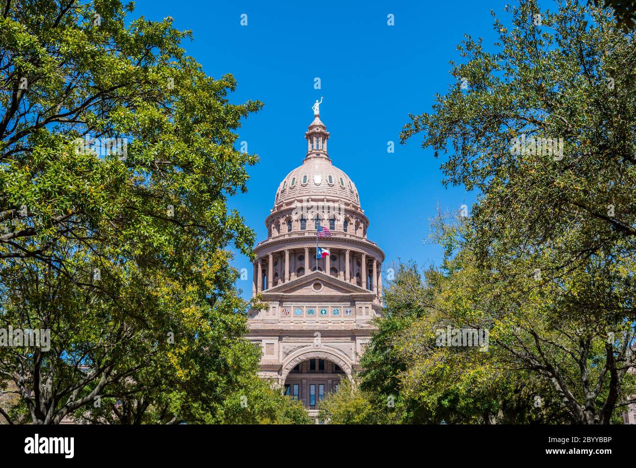 Austin, TX, USA - March 9, 2019: The huge outside preserve grounds of ...