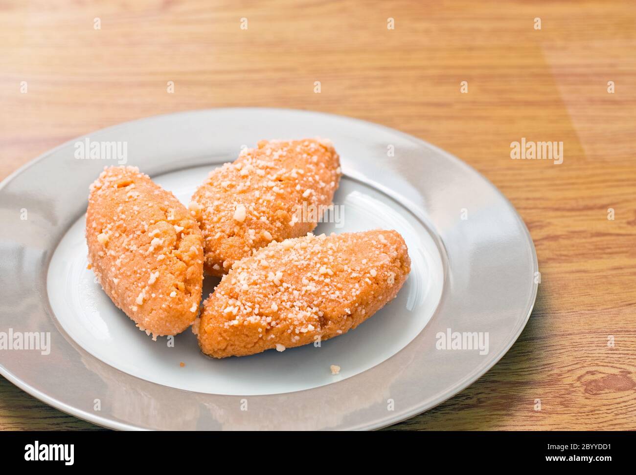 Bangladeshi sweets hi-res stock photography and images - Alamy