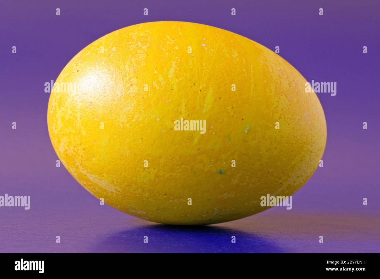 yellow easter egg Stock Photo - Alamy