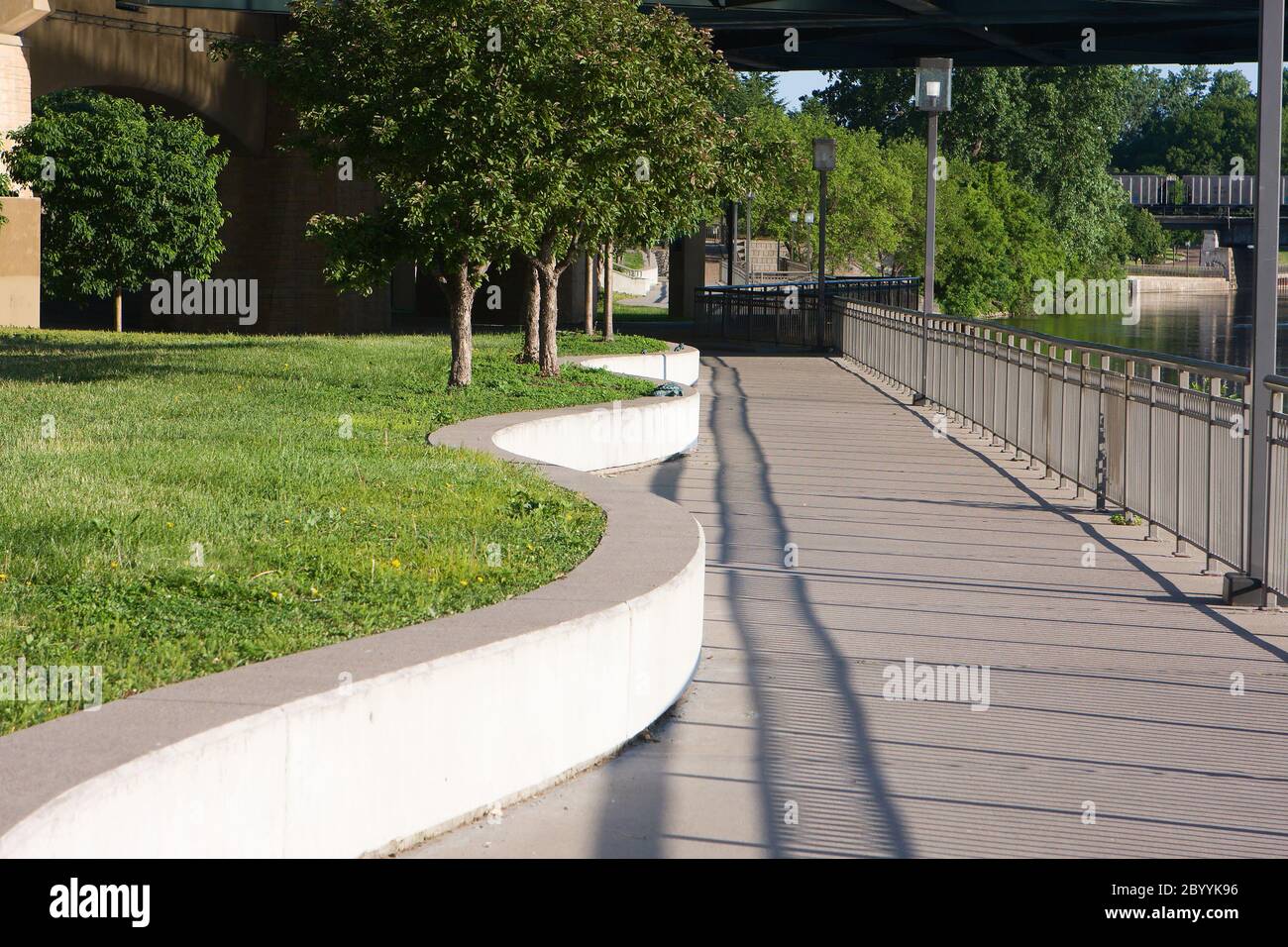 River walk hi-res stock photography and images - Alamy