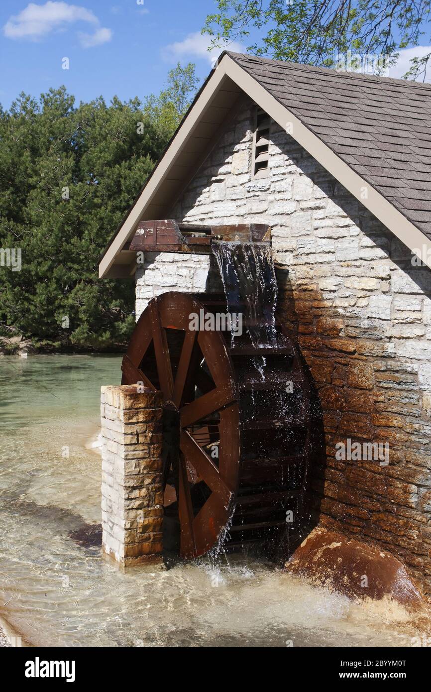 Turning wheel hi-res stock photography and images - Alamy