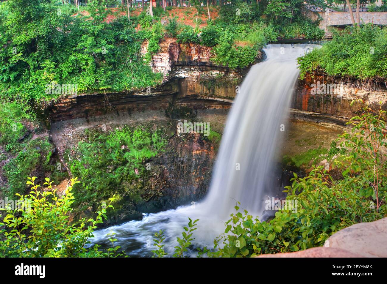 Quarry with waterfall hi-res stock photography and images - Alamy