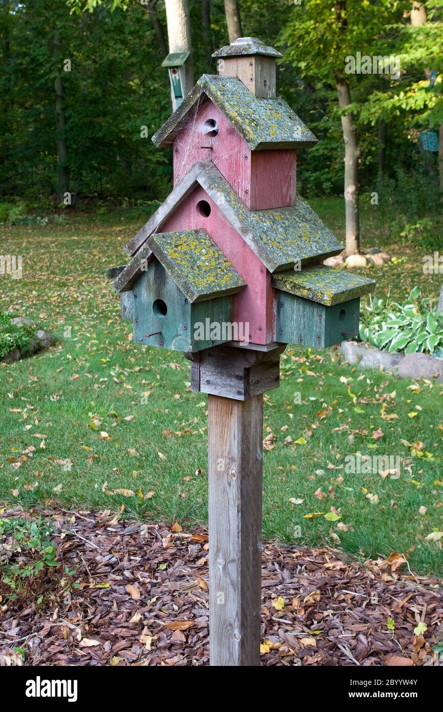 Abandoned Bird House Stock Photo - Alamy