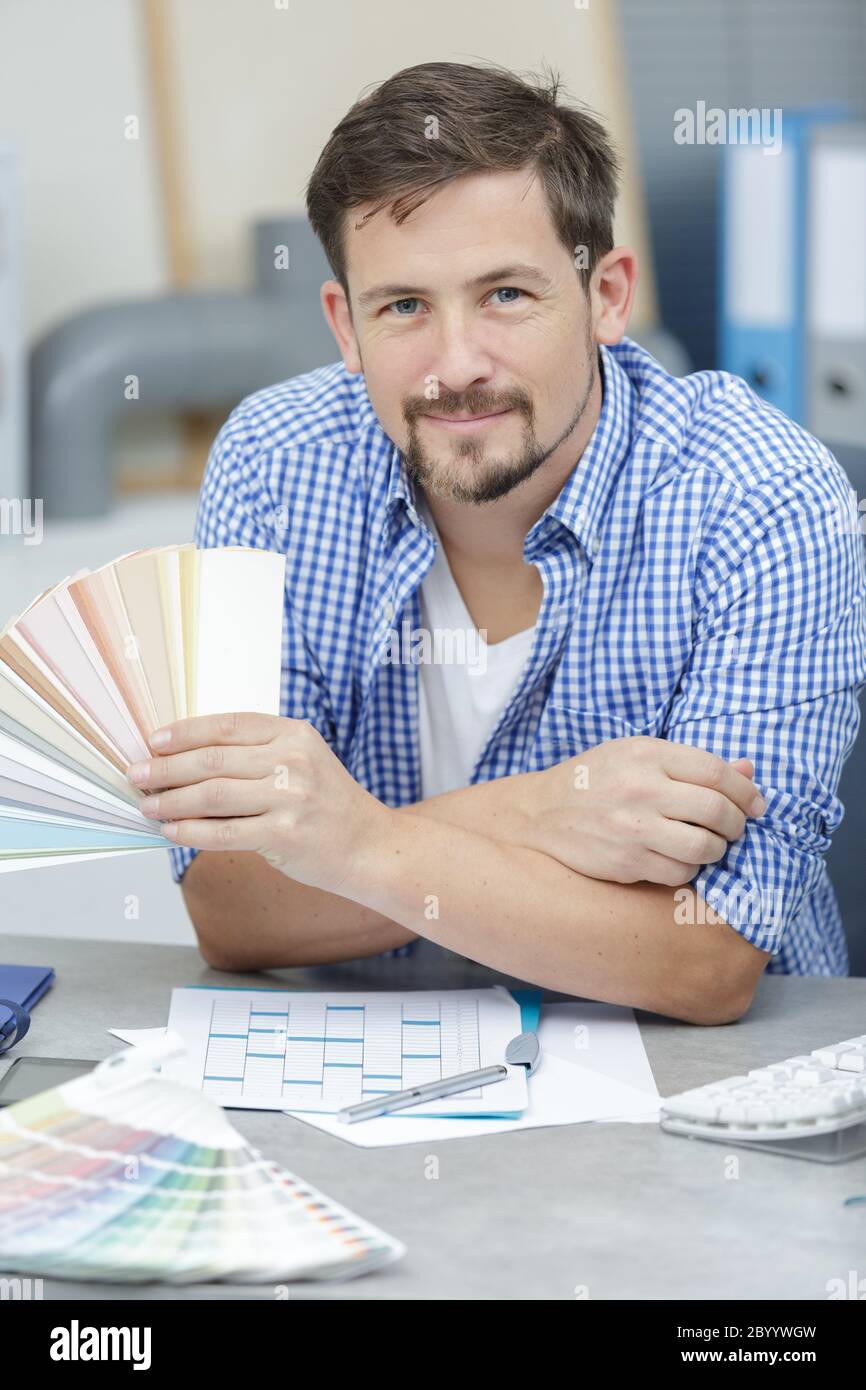 Interior designer talking client hi-res stock photography and images ...