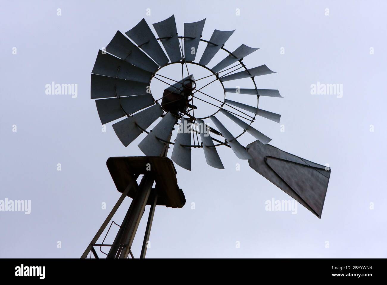 Old Fashioned Farm Windmill Stock Photo - Alamy
