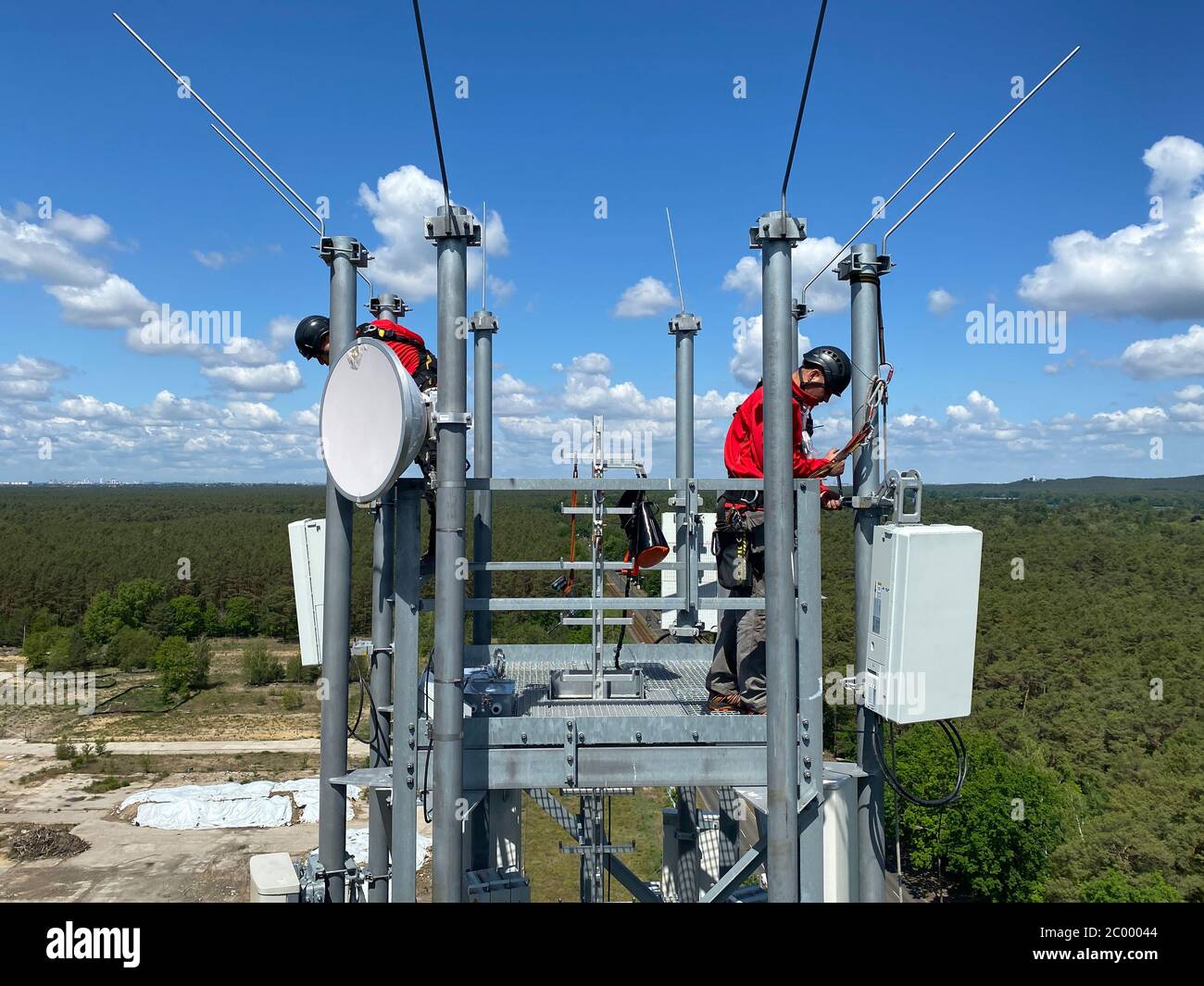 Massive Mimo 5g High Resolution Stock Photography and Images - Alamy