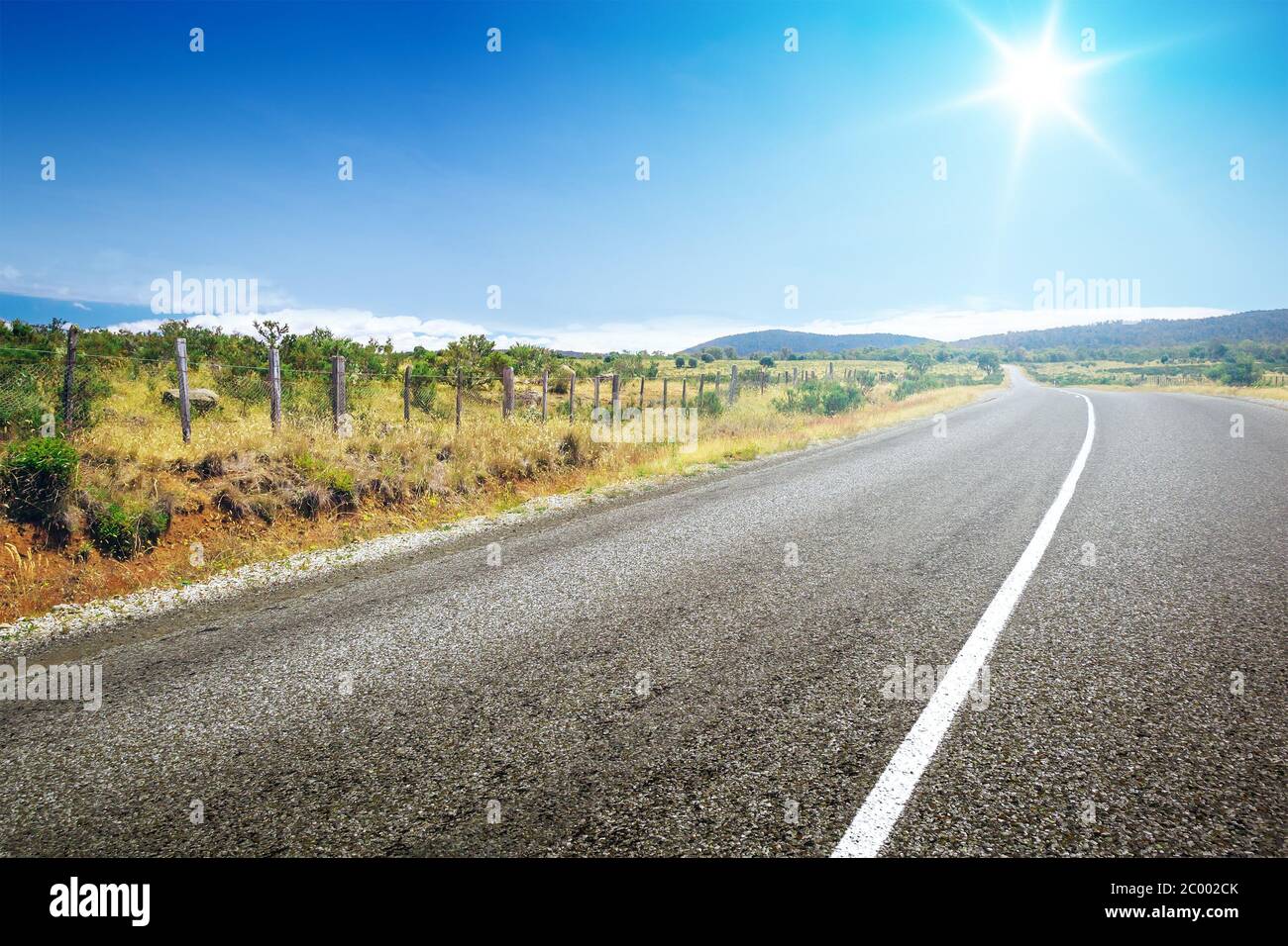 Road perspective horizon hi-res stock photography and images - Alamy
