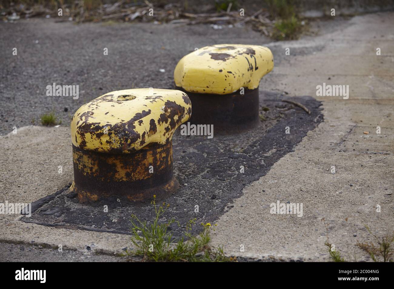 Old double bollard Stock Photo - Alamy