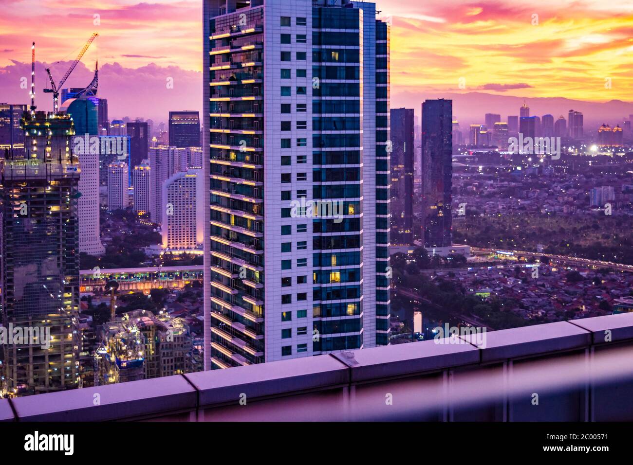 Jakarta kuningan buildings hi-res stock photography and images - Alamy