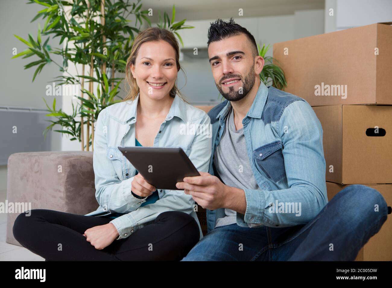 Happy tenants hi-res stock photography and images - Alamy
