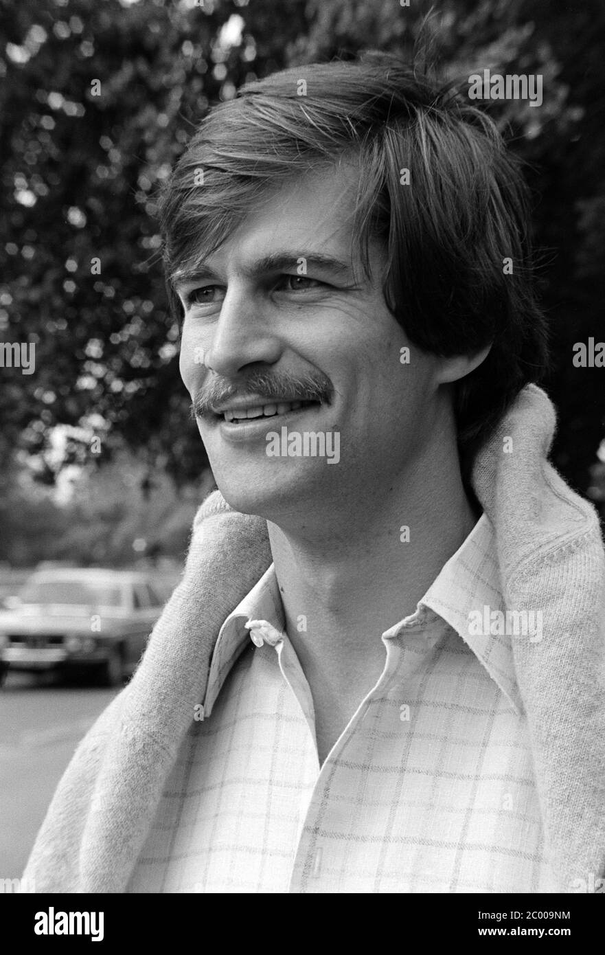 Paul simon 1980 hi-res stock photography and images - Alamy
