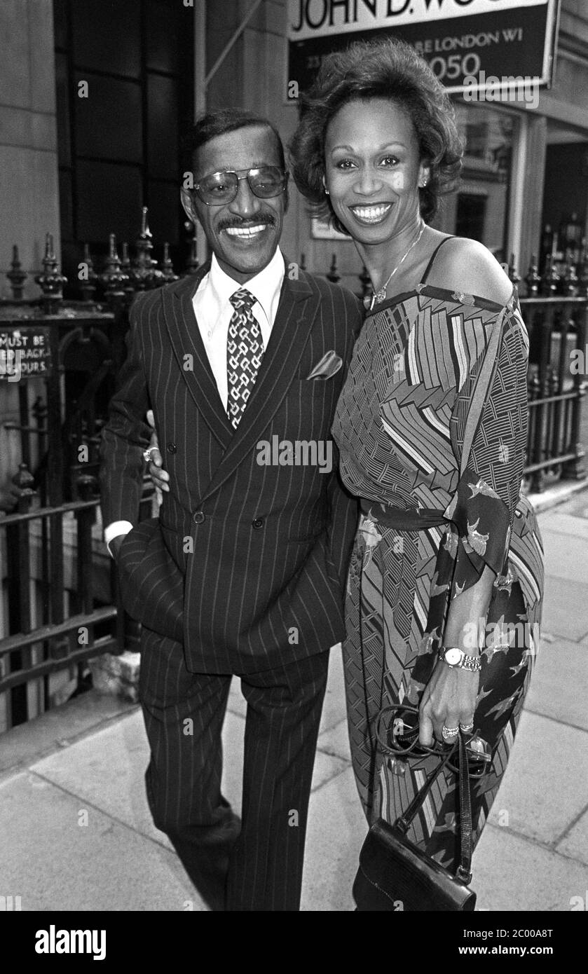 LONDON, UK. Sept 1980: Actor/singer Sammy Davis Jr & wife Altovise ...