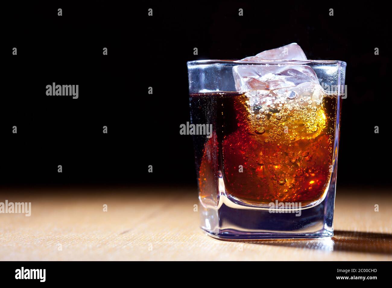 rum and cola Stock Photo - Alamy